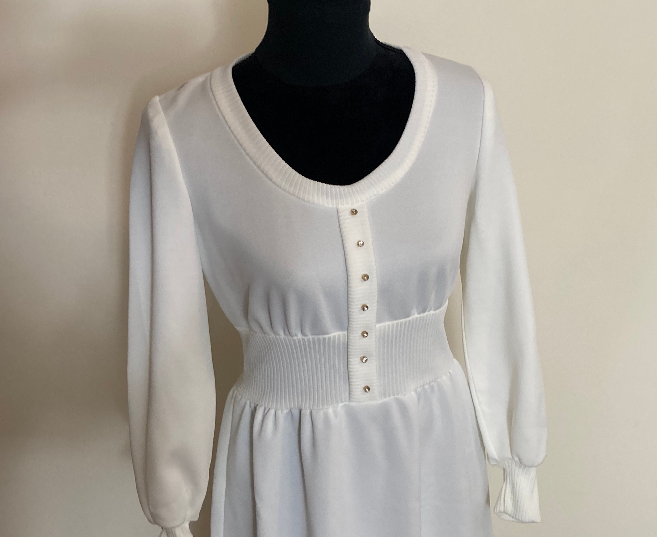 1970s Vintage White Alison Ayres Original Polyester Long Sleeve Maxi ...