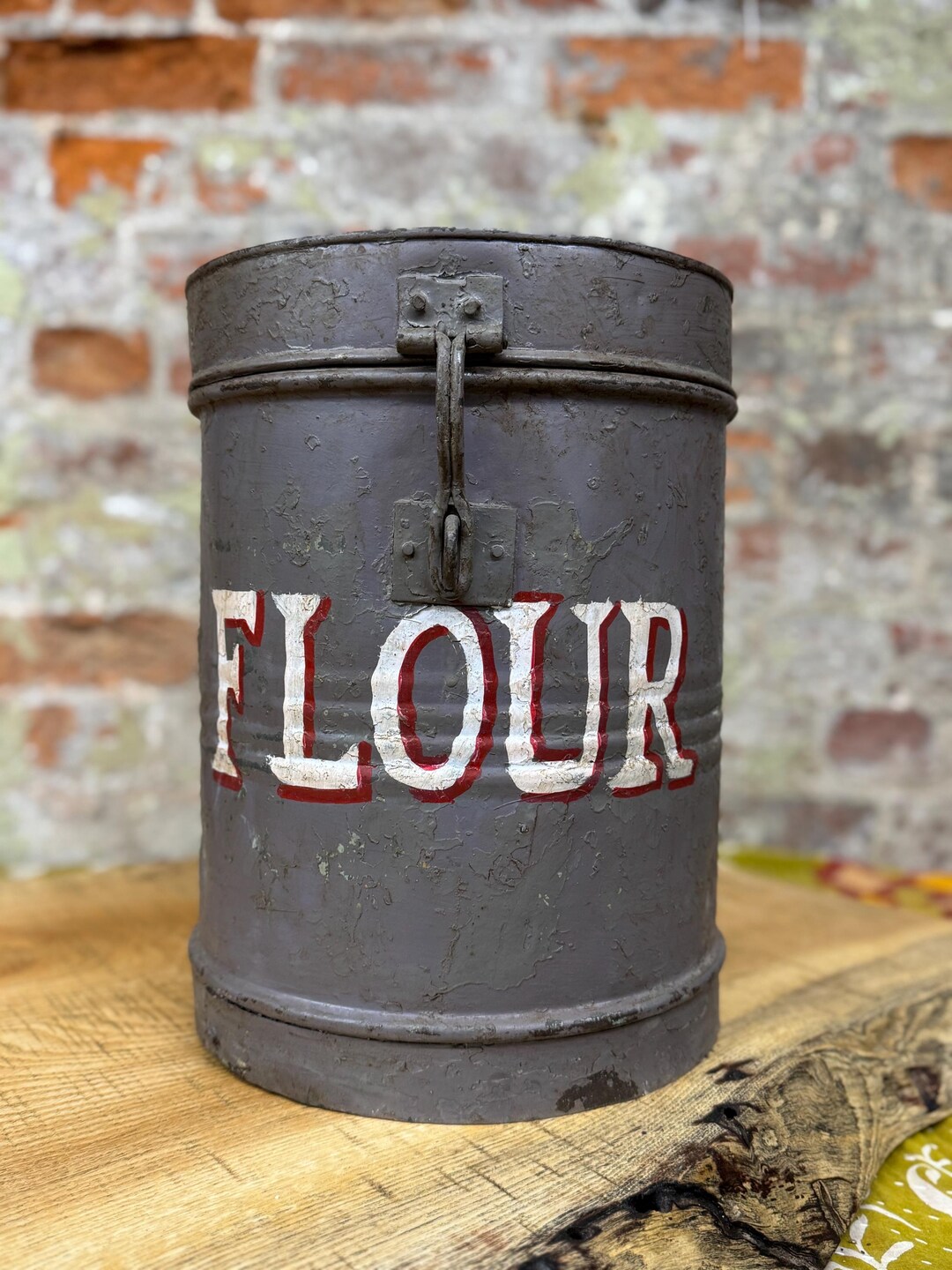 Vintage Metal Tub Container / Flour Bin / Rice Dog Food Container / B ...