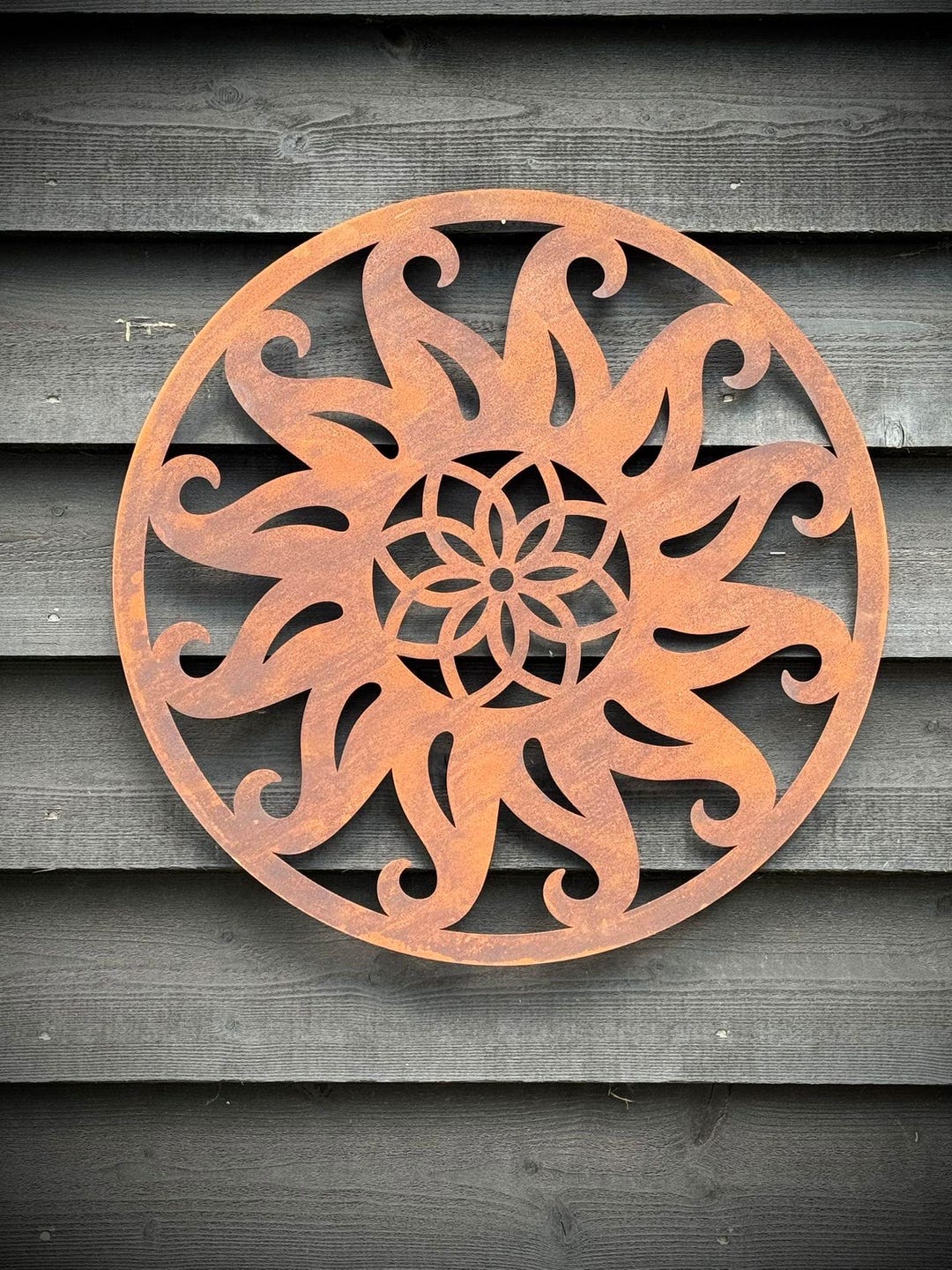 Rusted Rustic Sun Garden Decoration , Rusty Metal Garden Ornament ...
