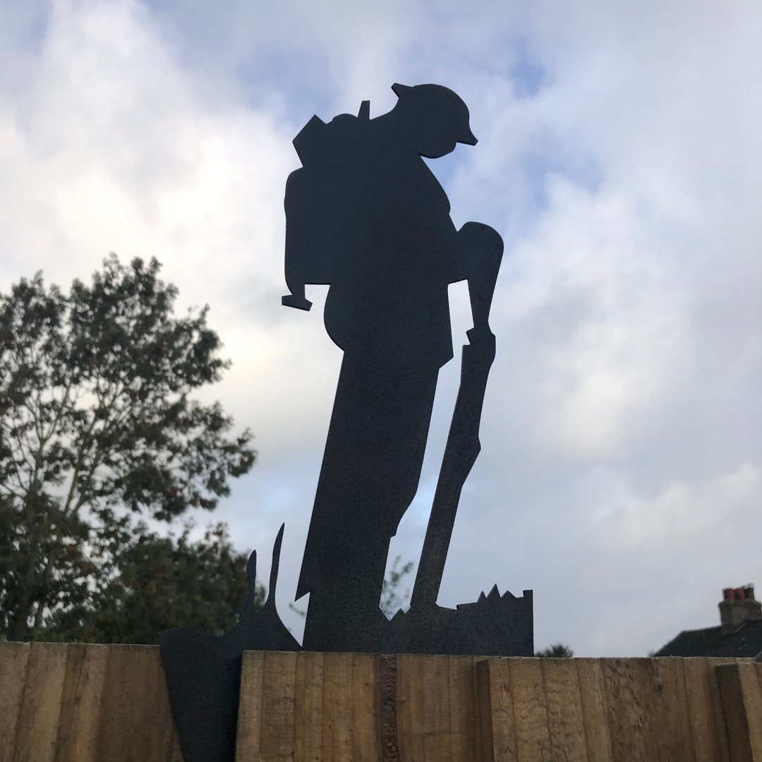 Metal Soldier Statue , Rustic Garden Lest We Forget Memorial Sculpture ...