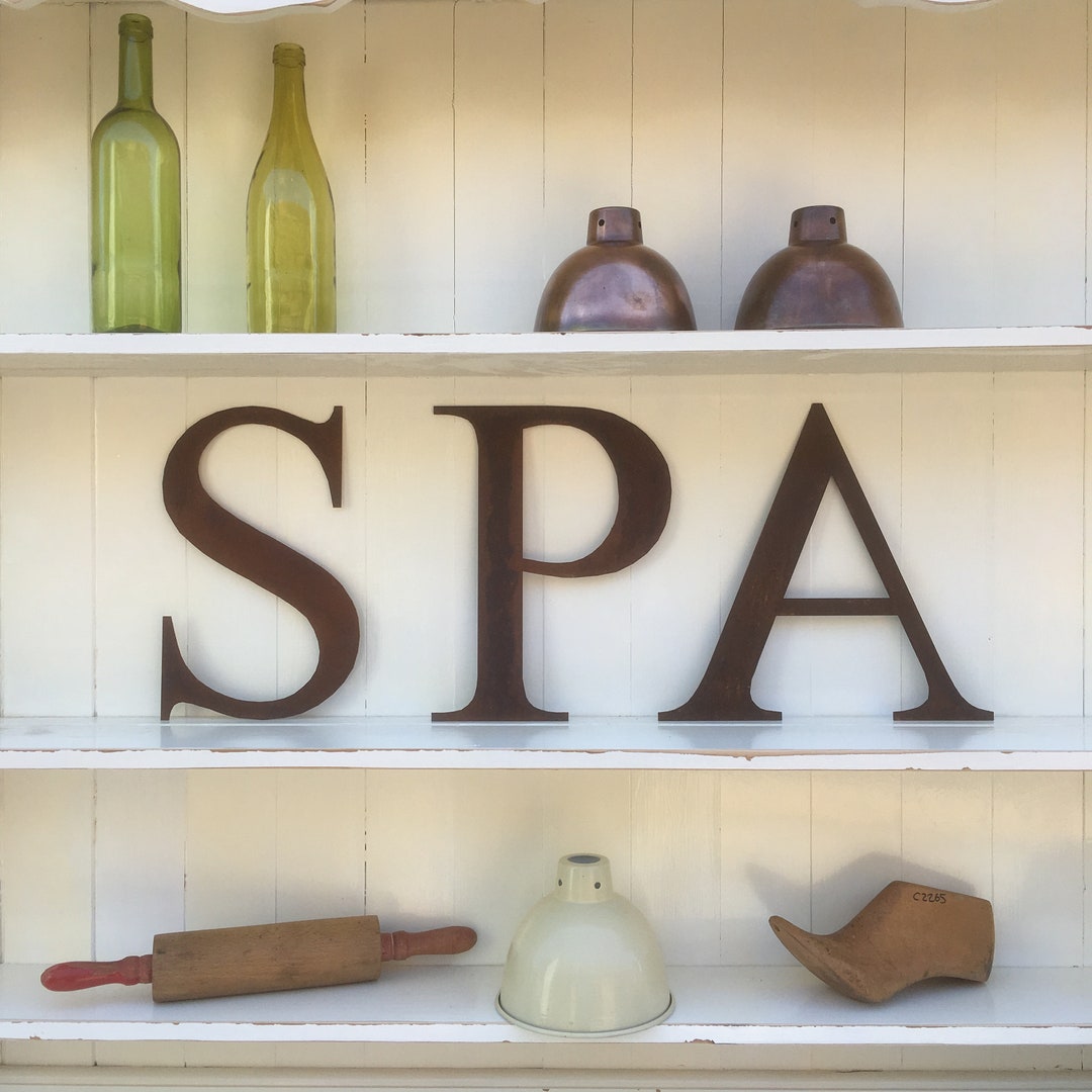 SPA en letras de metal rústico, señalización de tienda, letrero de casa ...