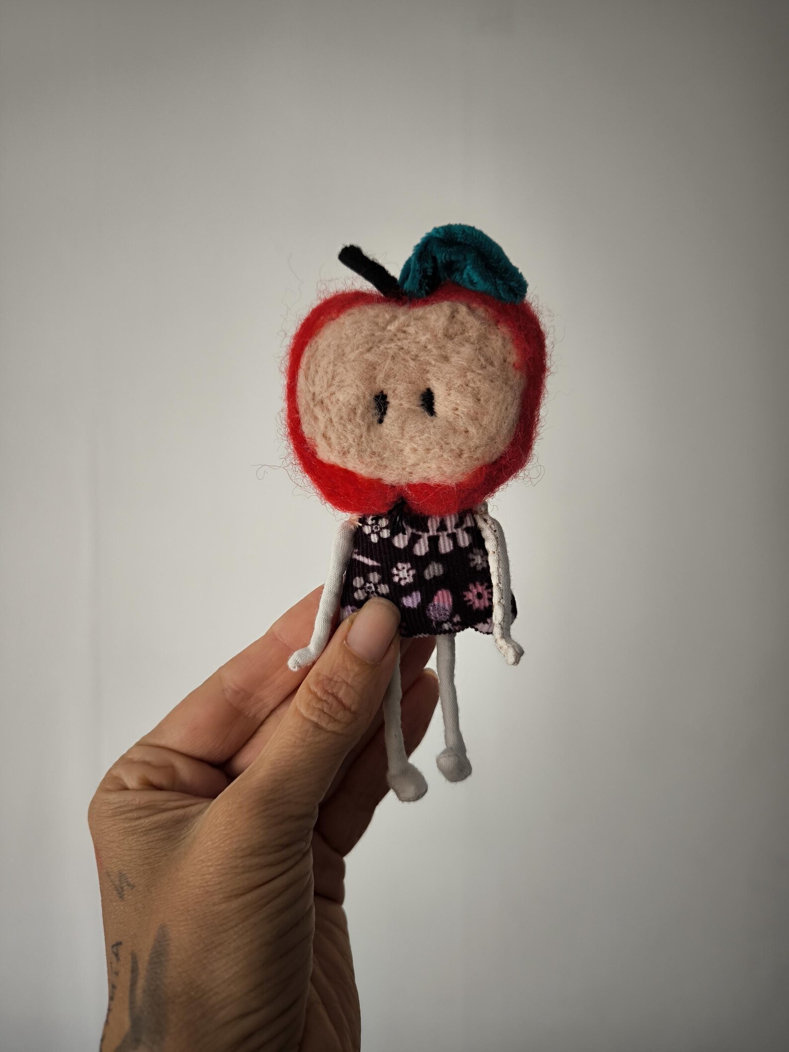 Red Apple Wool Doll Brooch, Fruit Lover Gift,berry Plant, Blythe Friend ...