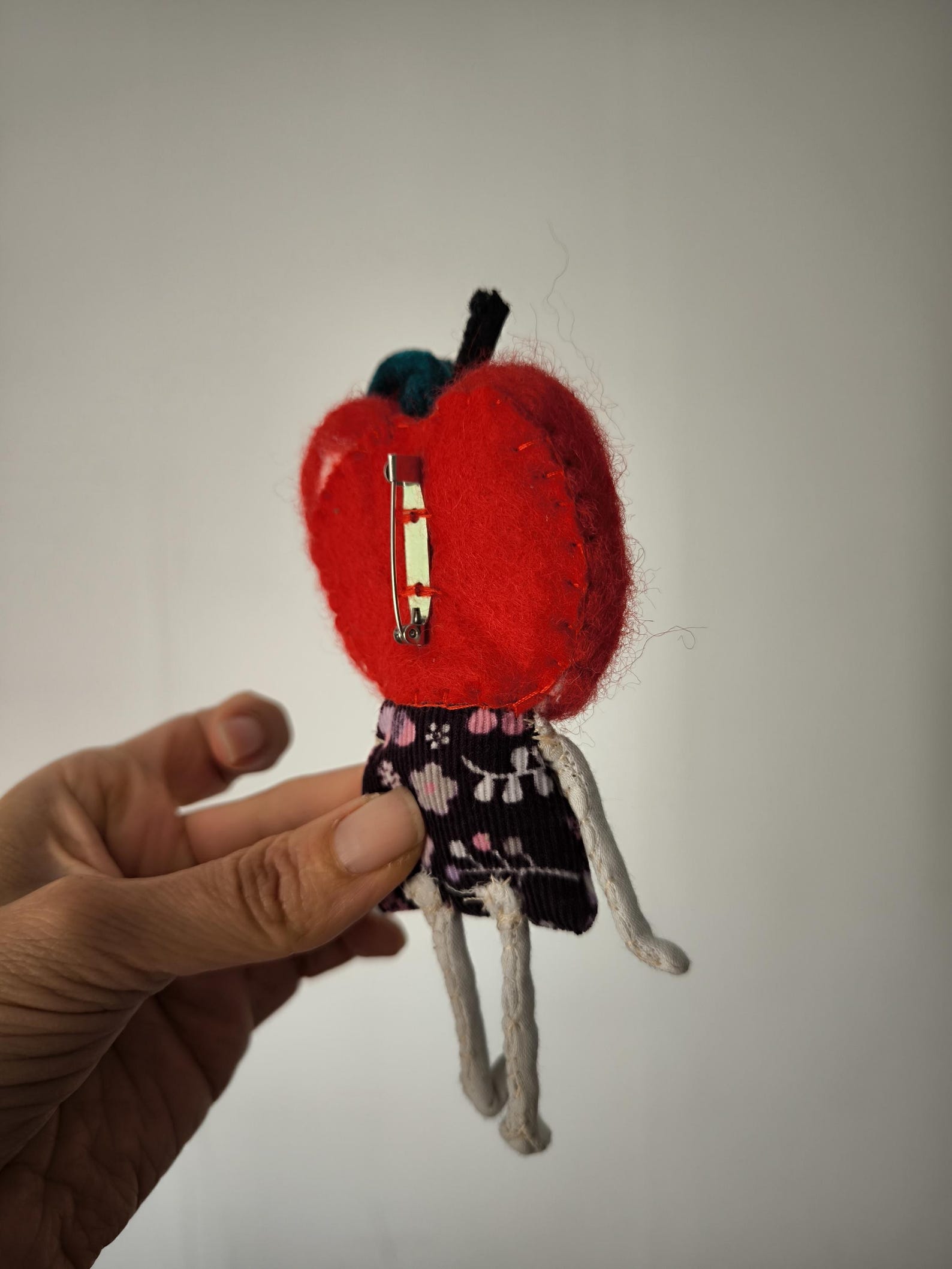 Red Apple Wool Doll Brooch, Fruit Lover Gift,berry Plant, Blythe Friend ...