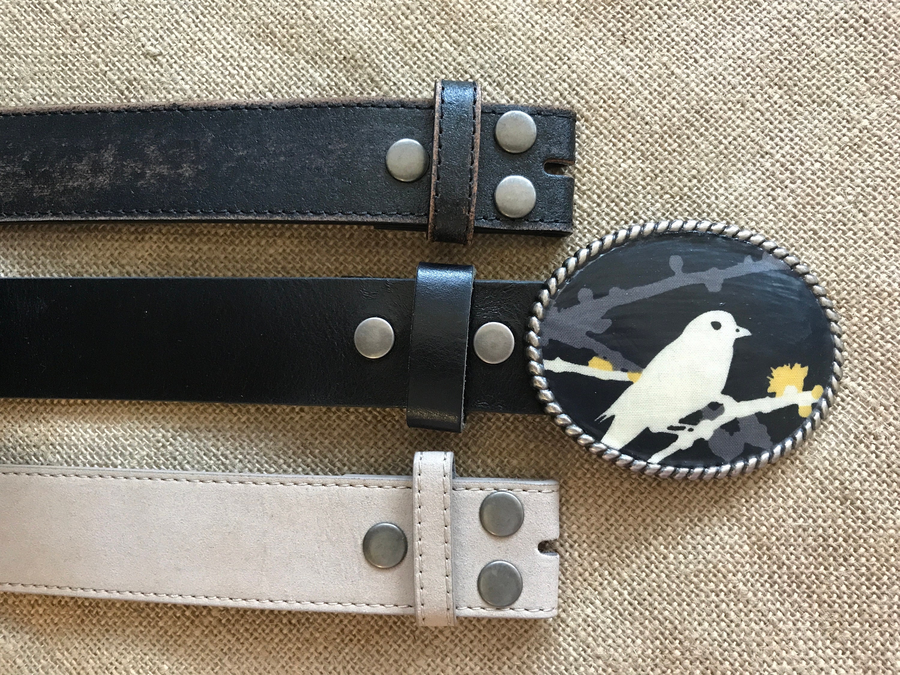 Handmade Womens Belt Buckles Bird on Branch Black Cream - Etsy.de