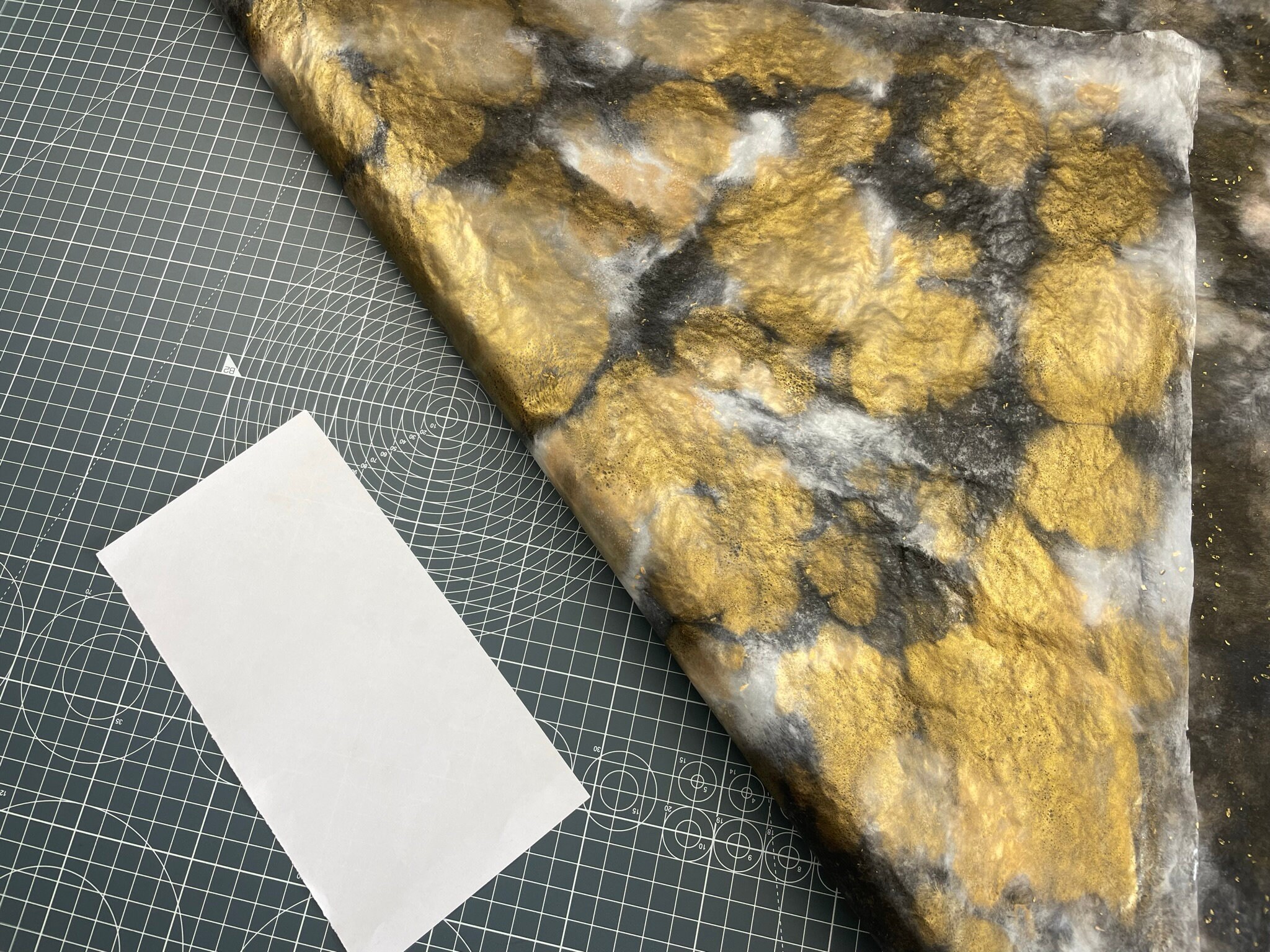 Smokechi, Bespoke Origami Paper - Gold Leaf Smoke - Etsy