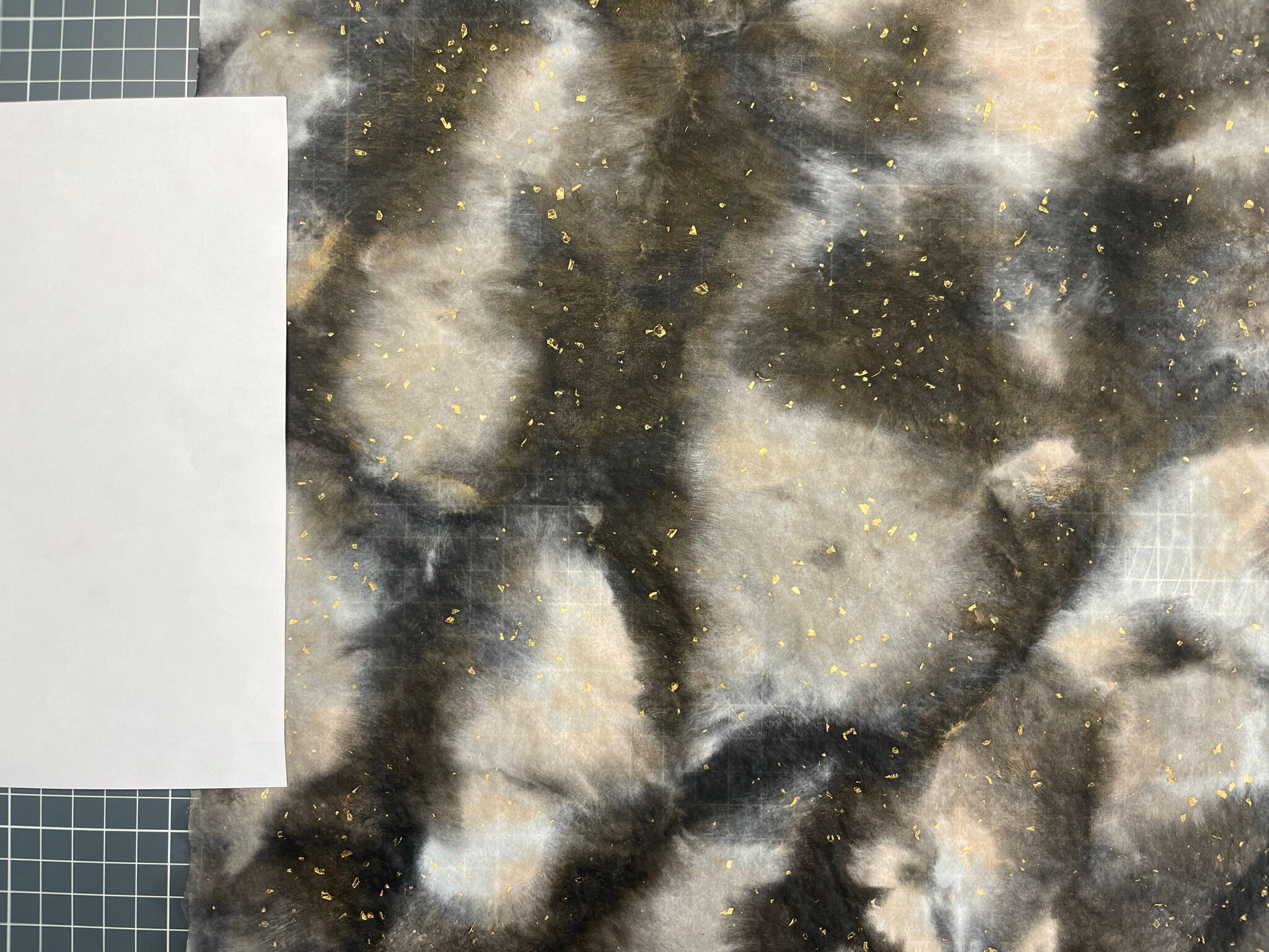 Smokechi, Bespoke Origami Paper - Gold Leaf Smoke - Etsy UK