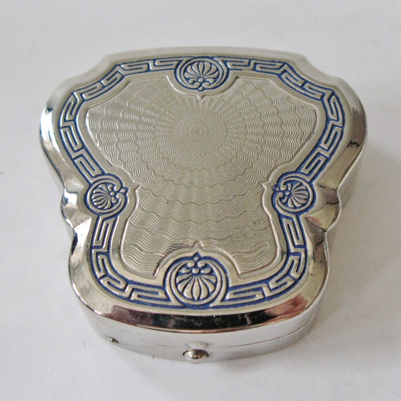 Karess Compact - Etsy