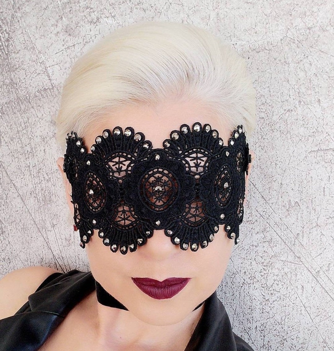 Black Lace Mask Masquerade Ball Mask Halloween Mask Bachelorette Party ...
