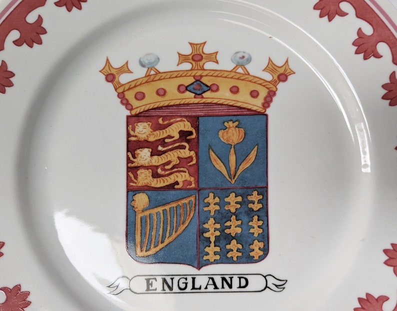 Restaurant Ware, Dinner Plate With Royal Crest, Coat of Arms, England ...