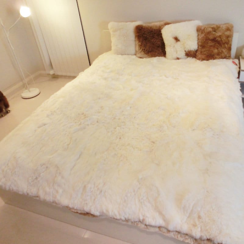 Baby Alpaca Fur Throw Pearl White Color Handmade in Peru, Real Alpaca ...