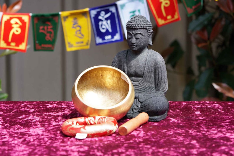 Handcrafted Dotted Pattern Singing Bowl | Small Size Tibetan Singing ...