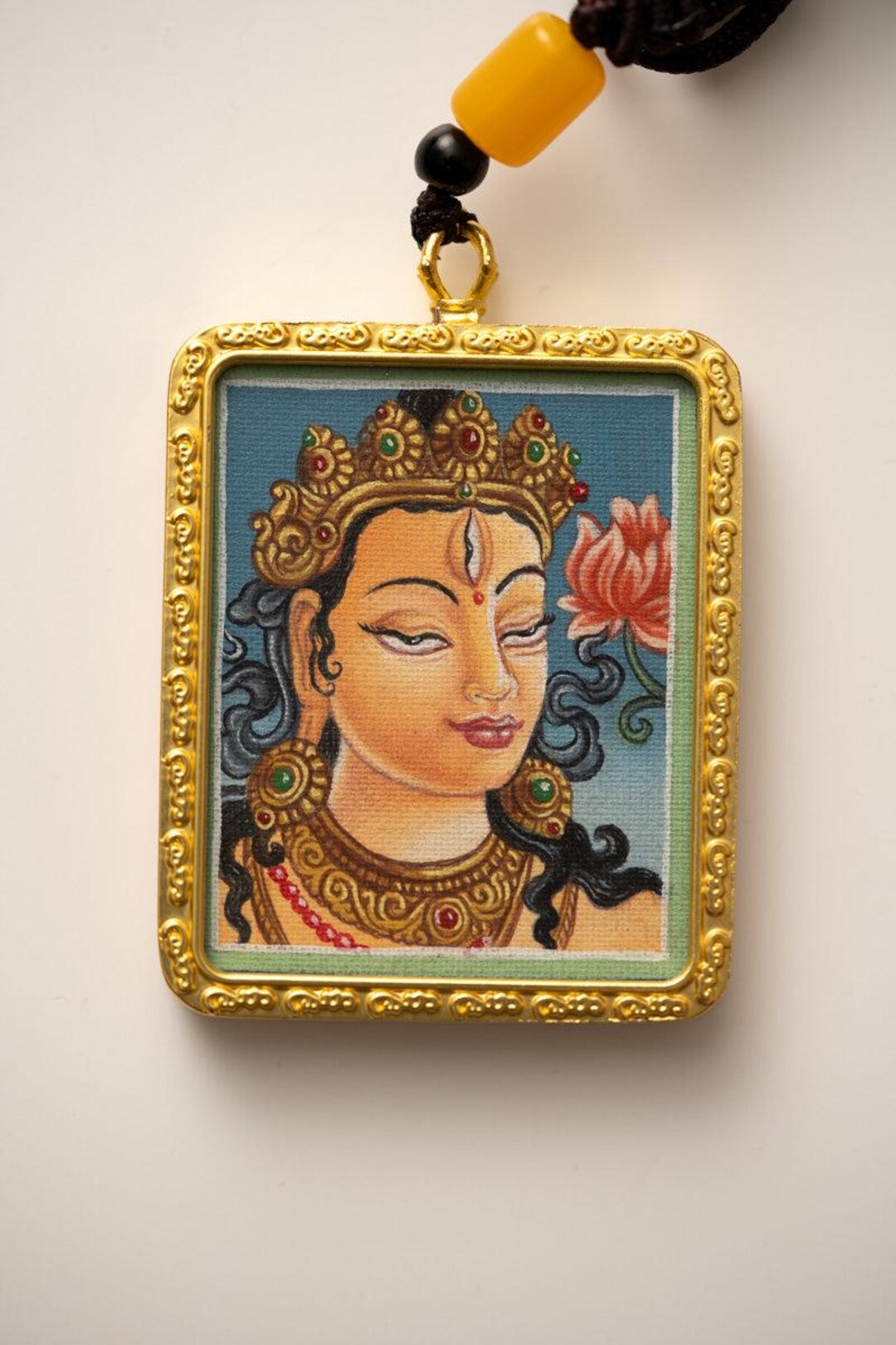 White Tara Ghau Thangka With Locket – Sacred Symbol of Compassion ...