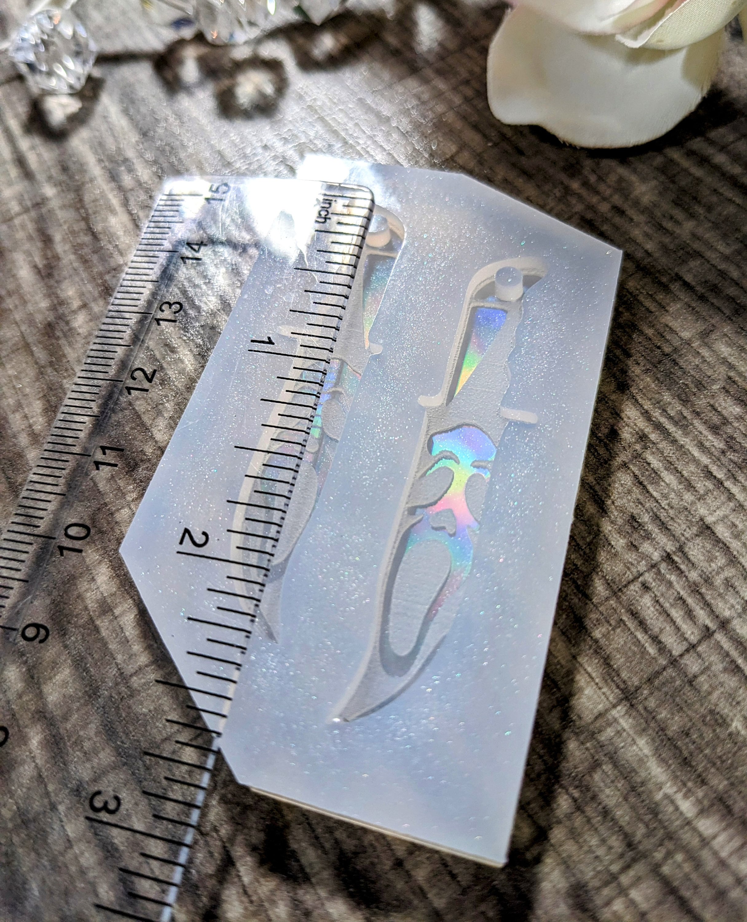 Holo "scream" Knife Earrings Silicone Mold / Resin Mold / Pendant / Key ...