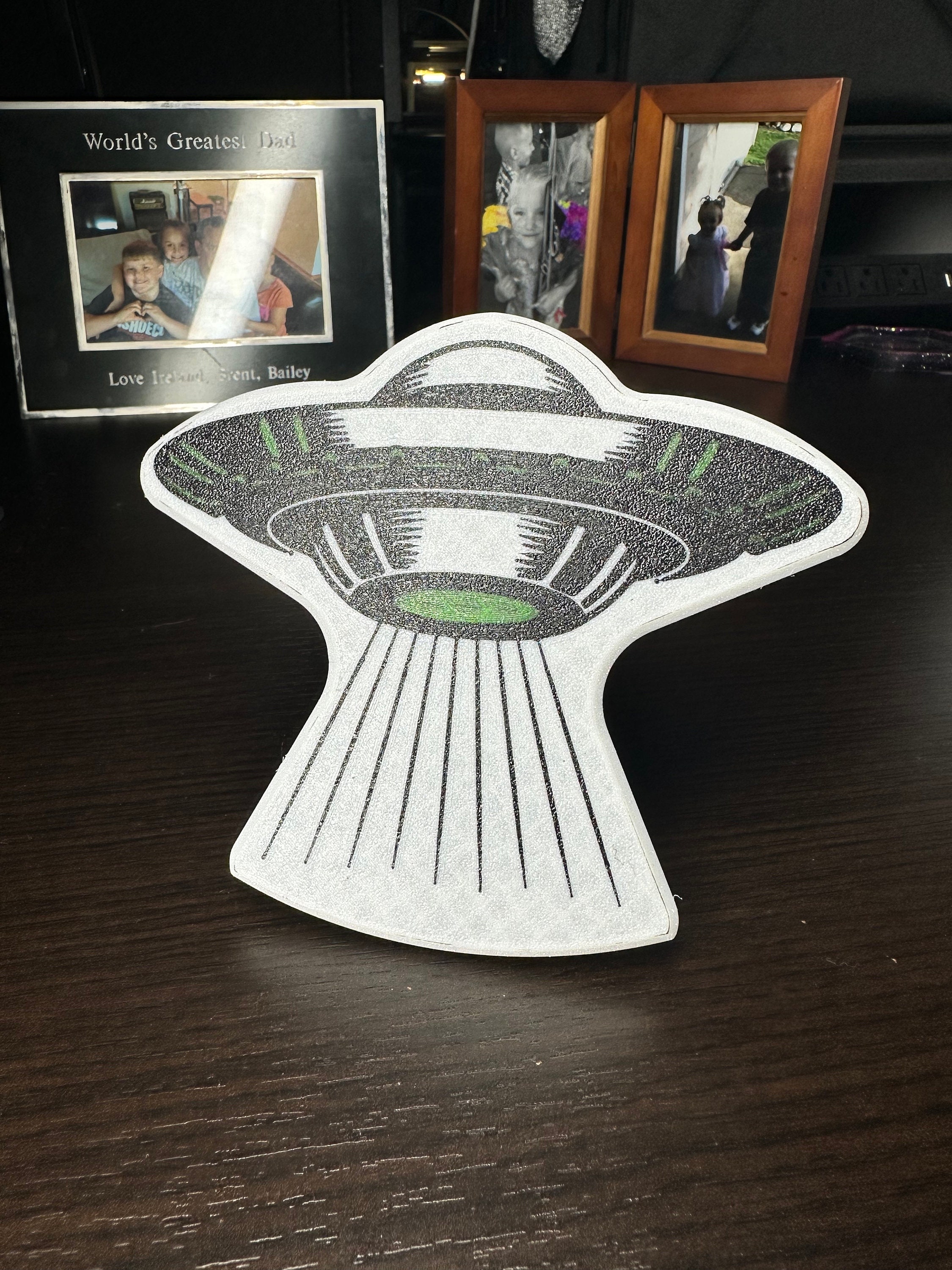 Aliens Are Here Hitch Cover for Truck Receiver Trailer - Etsy