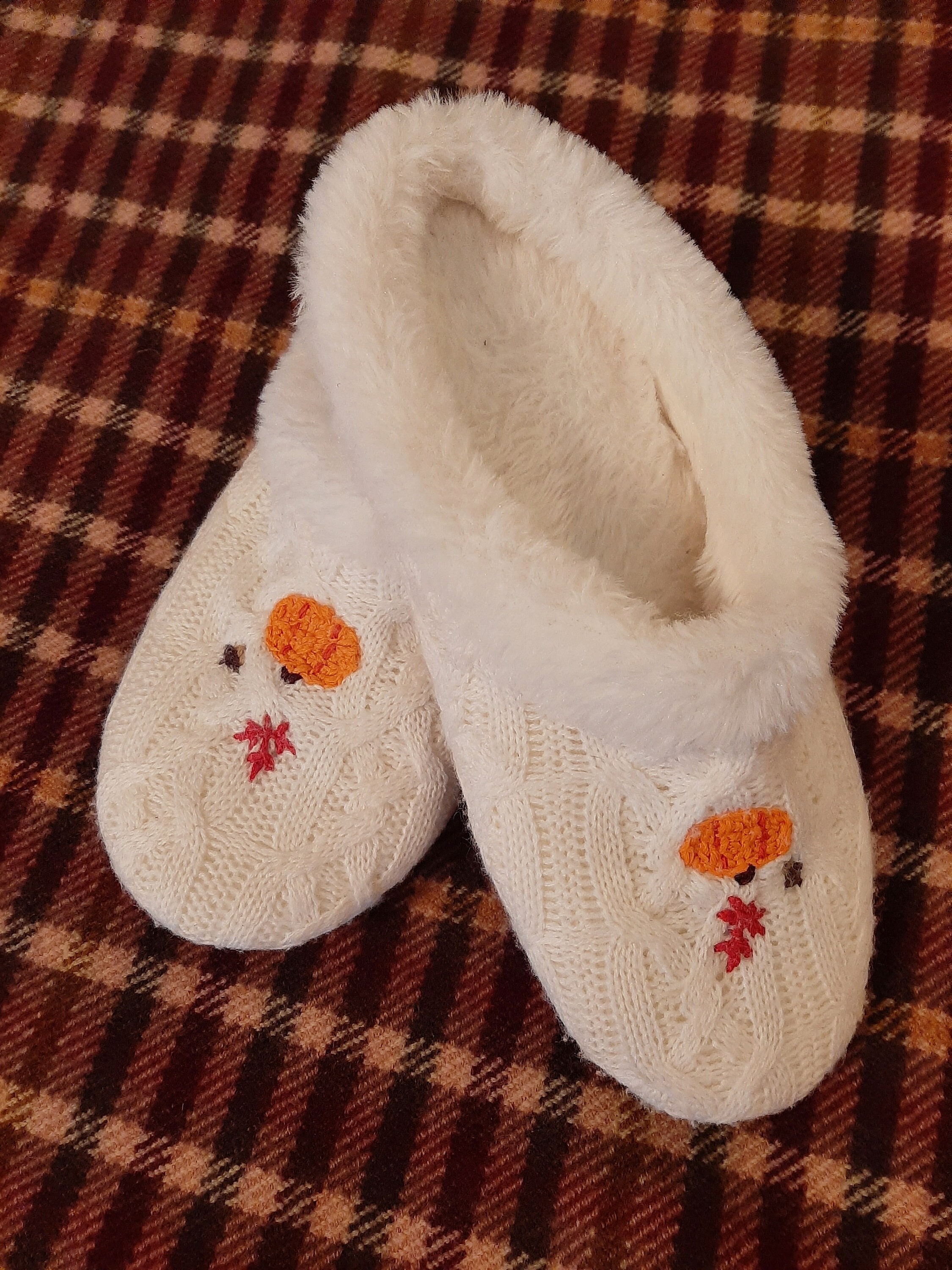 Pumpkin Acorn and Leaf Fall Embroidered Slippers - Etsy