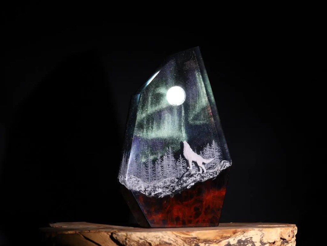 Howling Wolf Resin Lamp, Aurora Borealis LED Art, Northern Night Light ...