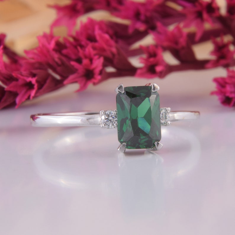 Unique 925 Sterling Silver Emerald Promise Ring for Her - Etsy