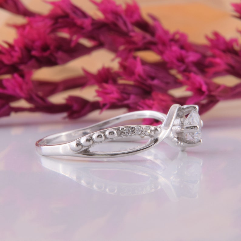 Womens gold promise ring Unique promise ring for her Elegant | Etsy