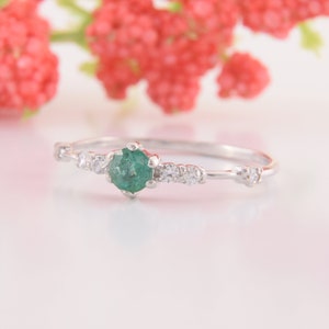 Unique Silver Emerald Promise Ring for Her, Womens Emerald Silver Ring ...