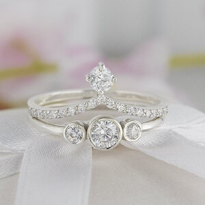 Womens Dainty Wedding Rings Set in Silver, Art Deco Wedding Rings Set ...