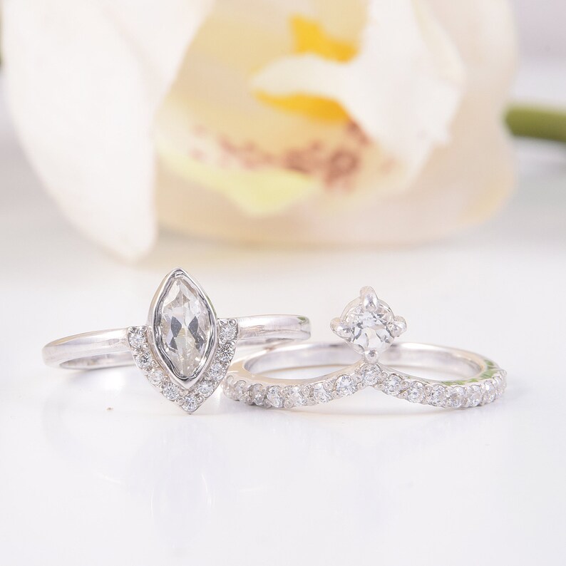 Womens gold art deco wedding rings set Antique wedding rings | Etsy