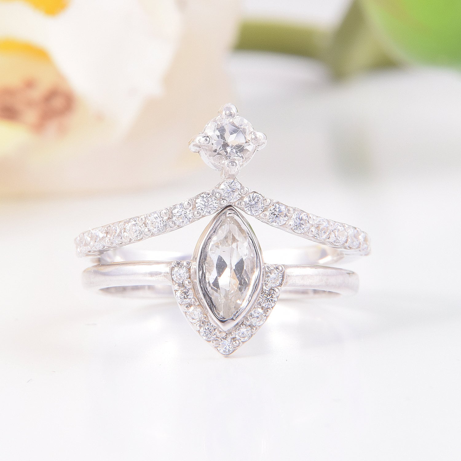 Womens gold art deco wedding rings set Antique wedding rings | Etsy