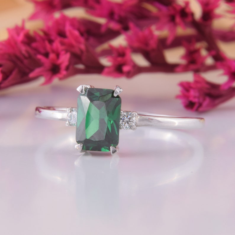 Unique 925 Sterling Silver Emerald Promise Ring for Her - Etsy