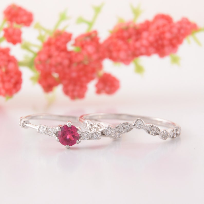 Small & Dainty Art Deco Ruby Wedding Rings Set Unique - Etsy