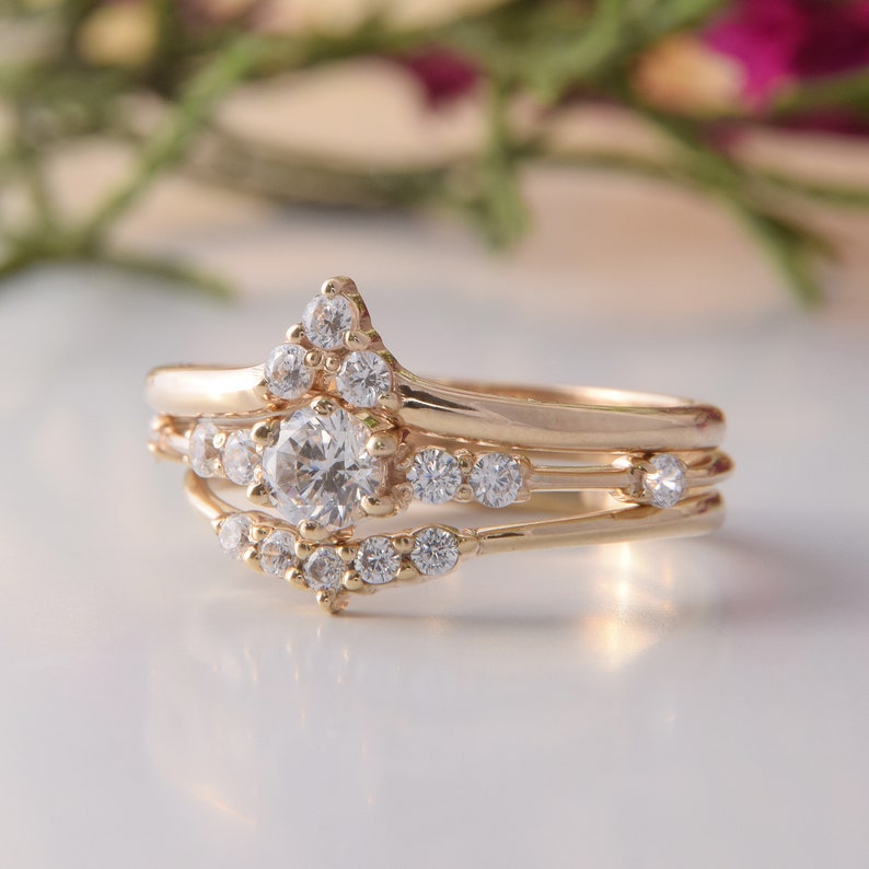 Gold Wedding Rings Set Dainty Wedding Rings Set Minimalist - Etsy