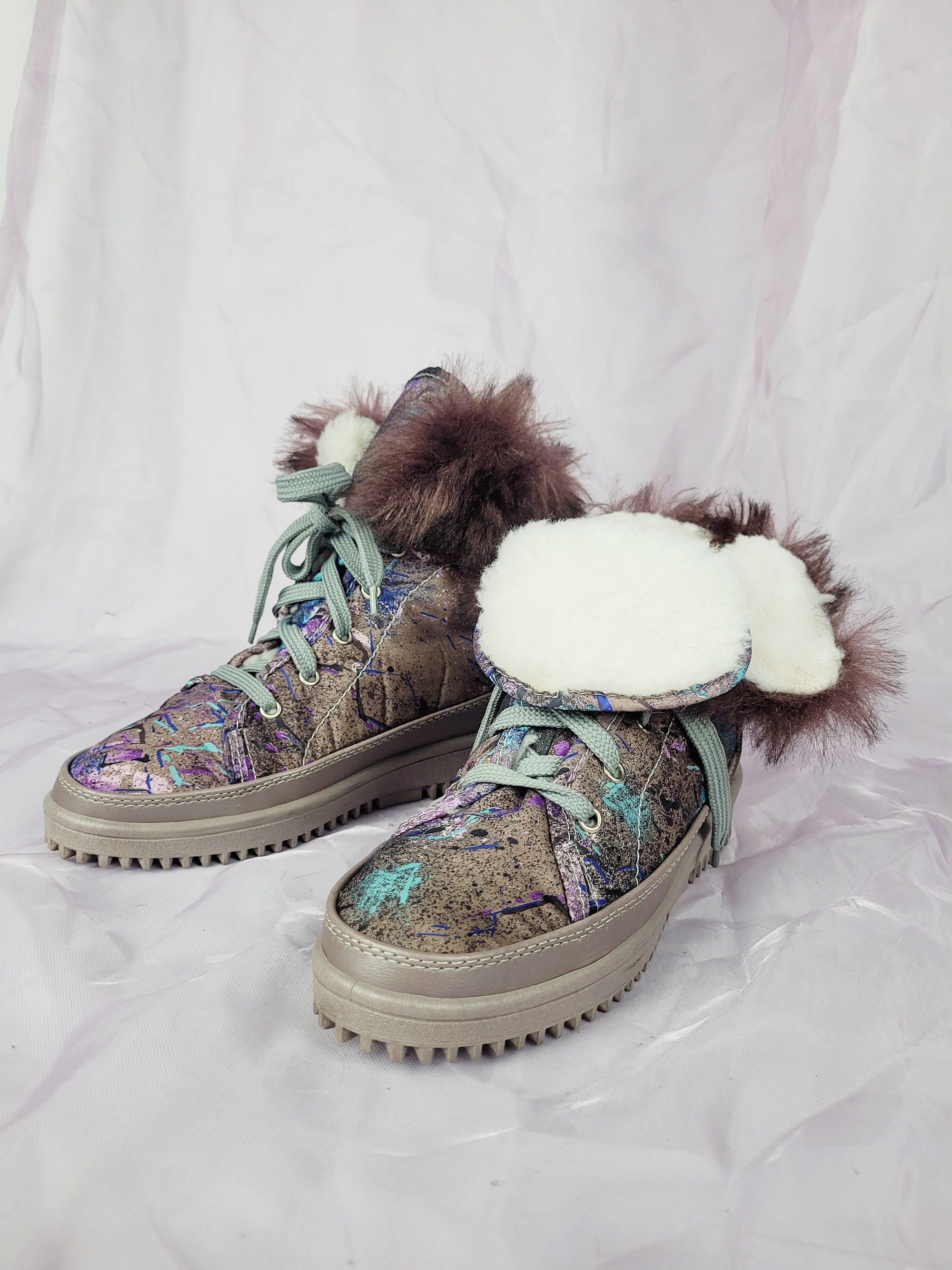 Eggshell Furry Boots, 90s Vintage Purple Abstract Print Furry Winter ...