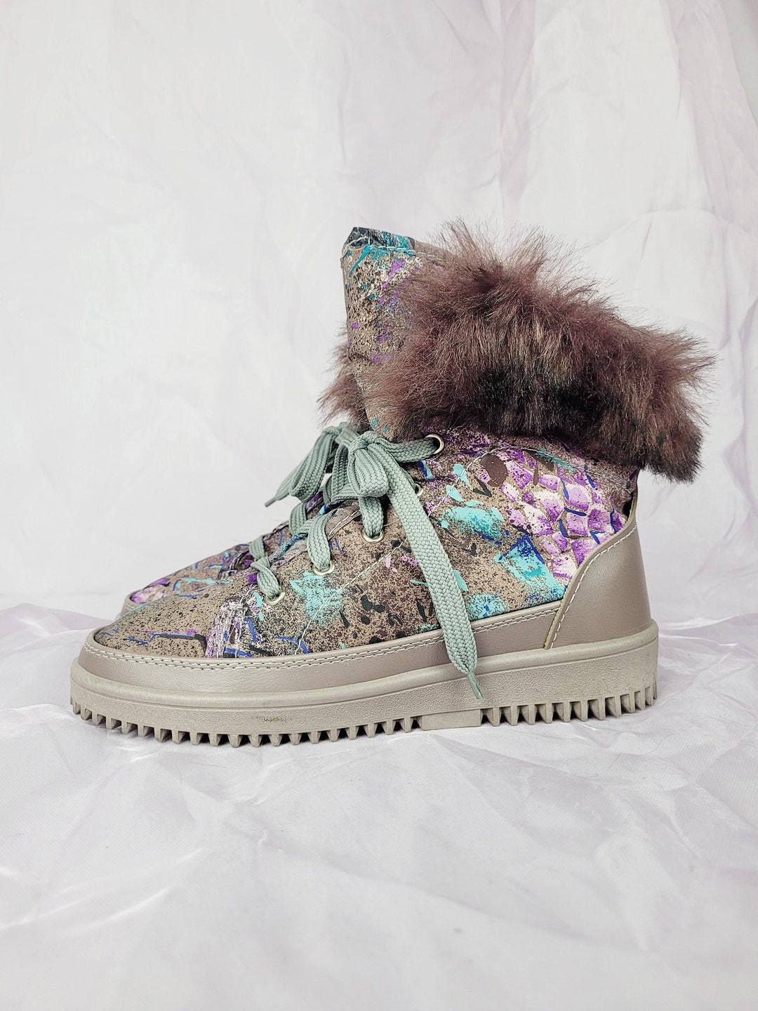 Eggshell Furry Boots, 90s Vintage Purple Abstract Print Furry Winter ...