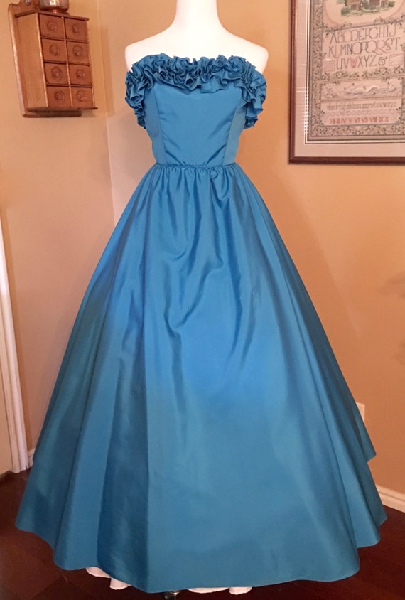 Vintage Blue/Teal Ball Gown - Gem