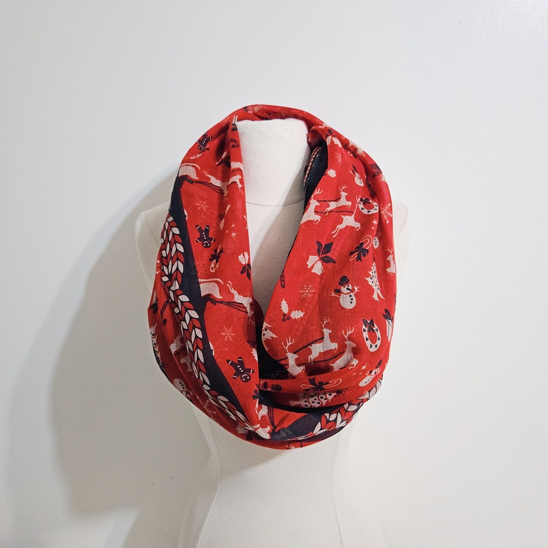 Christmas Infinity Scarf, Red Santa Claus Snowflake Sugar Cane ...
