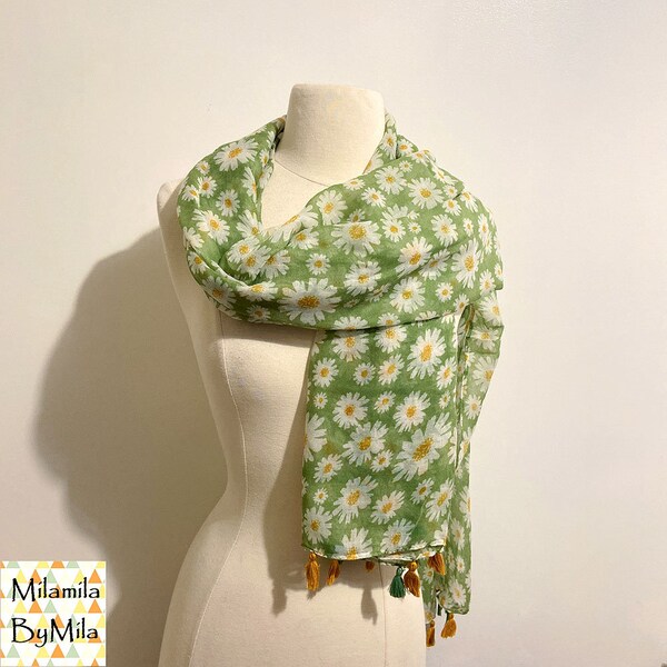Daisy Scarf - Etsy
