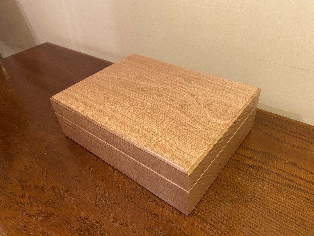 Handmade Watch Box (8 Compartments) - Oak With Optional Personalisation ...