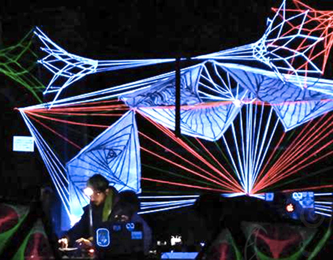 String Art Psychedelic Decor Optical Illusion Wall Decal, Black Light ...