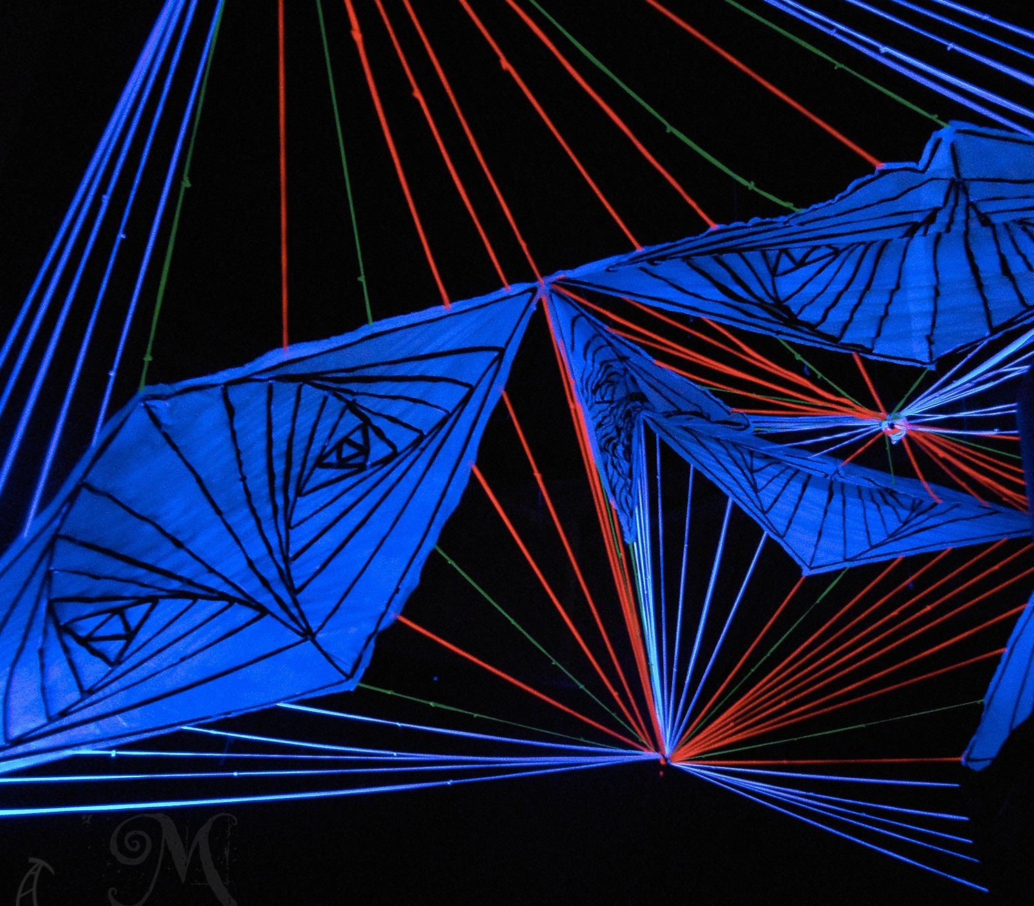 String Art Psychedelic Decor Optical Illusion Wall Decal, Black Light ...