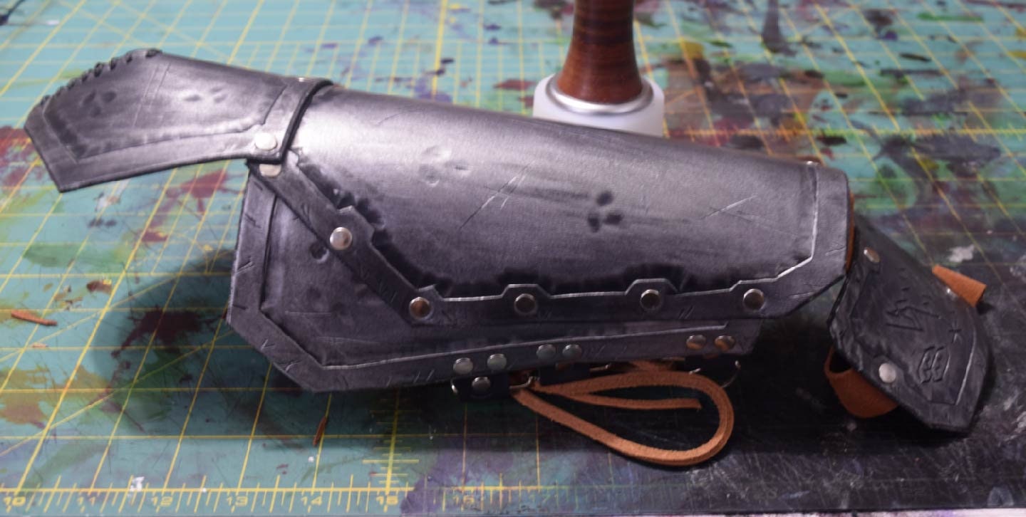 Leather Vambrace, gulgran Pattern, Leather Armor, Dwarf Armor, Cosplay ...