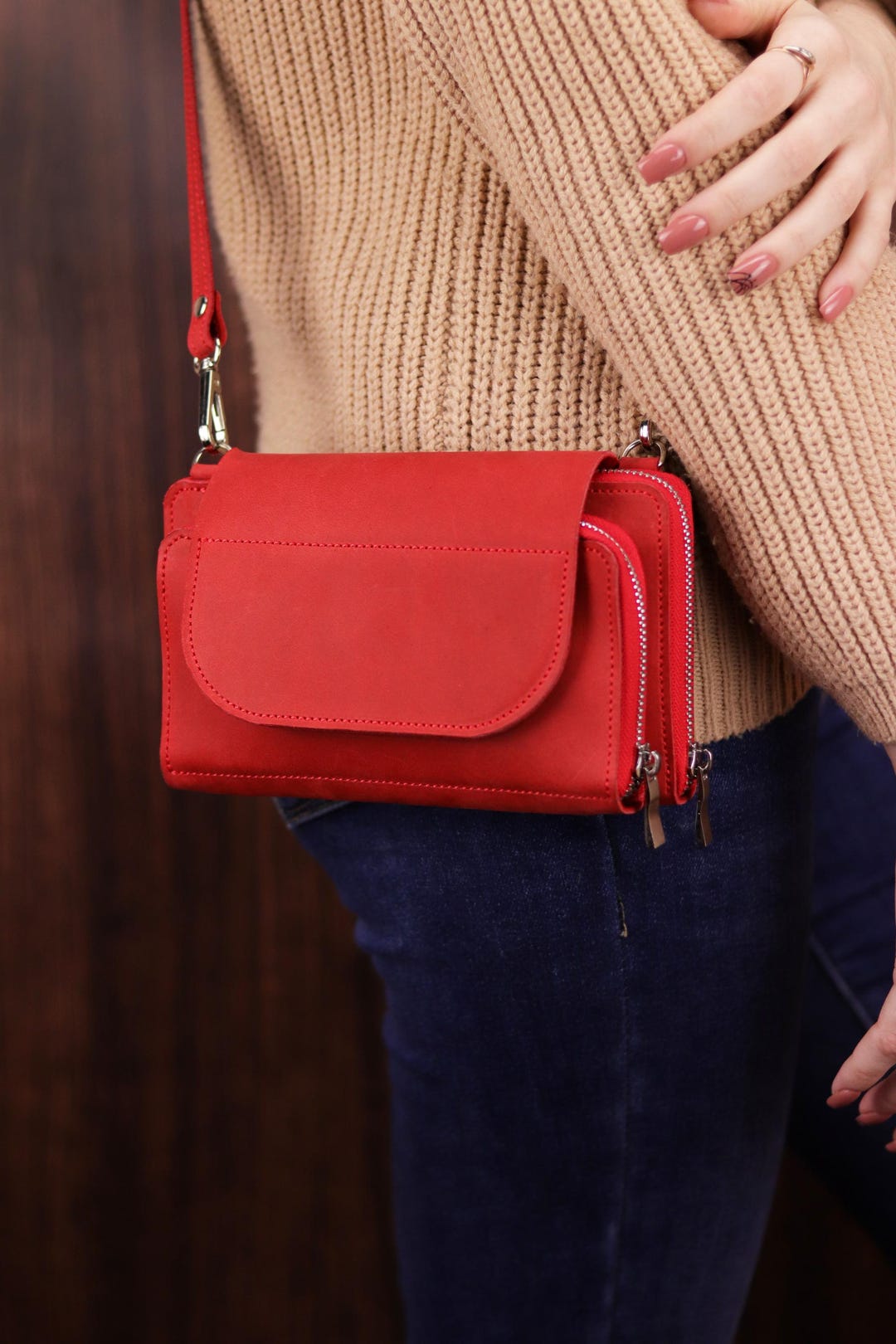 Handmade Leather Crossbody RFID Wallet: Zip Shoulder Purse With Card ...