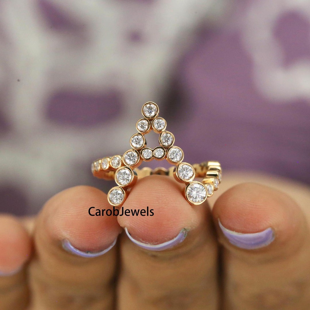 Round Cut Moissanite Engagement Ring, Bezel Set Moissanite Diamond ...