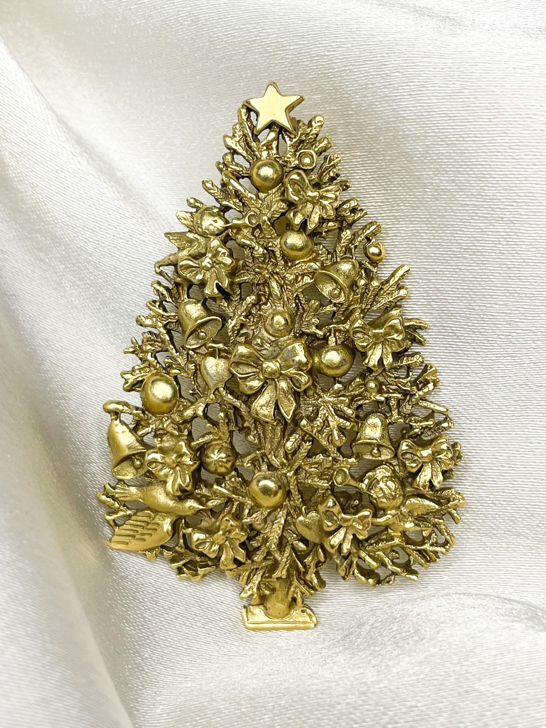 Vintage Brooches Holiday Jewelry Christmas Tree, Holiday Wreath ...