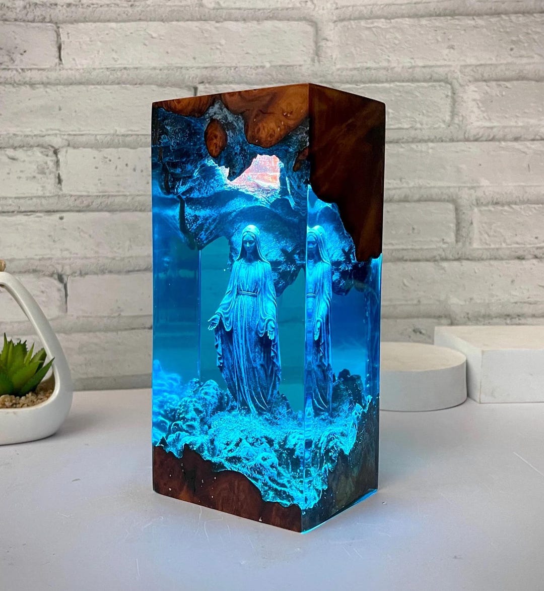 Blessed Mother Resin Wood Lamp,virgin Mary, Christian Art,christian ...