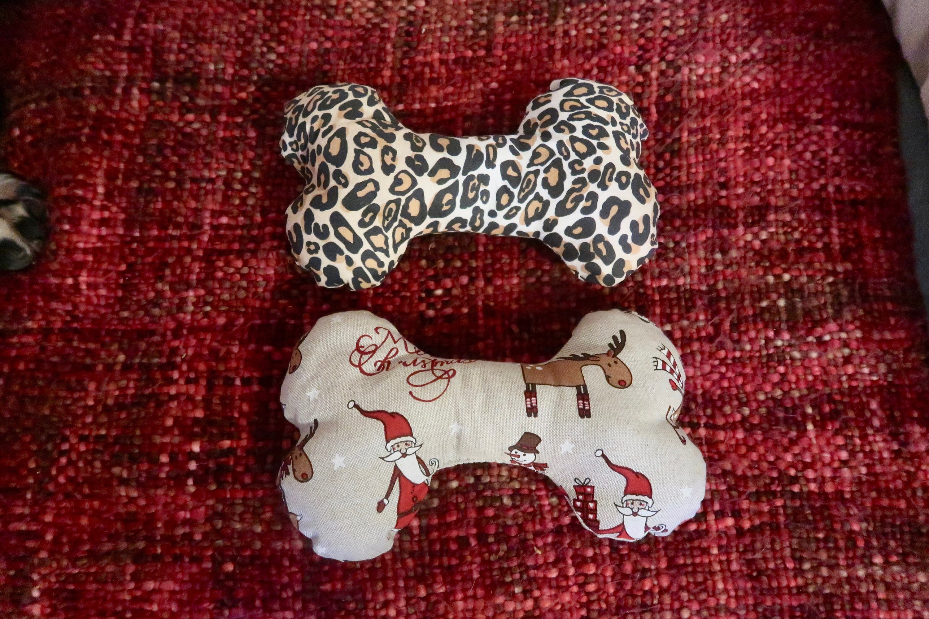 Squeaky Dog Bone Toy - Etsy.de