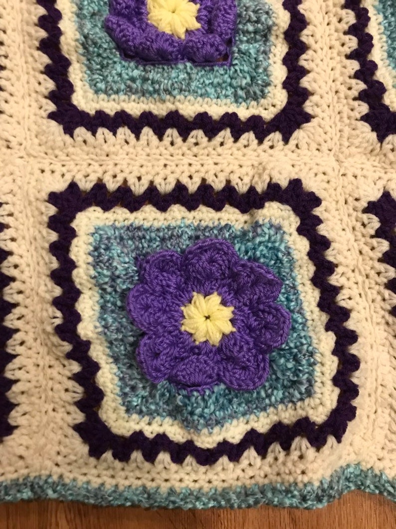 Crocheted 3D Flower Afghan - Etsy