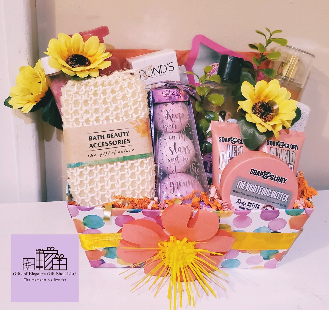 Women's Gift Basket, Gifts for Mom, Mother's Day, Spring Gift Basket ...