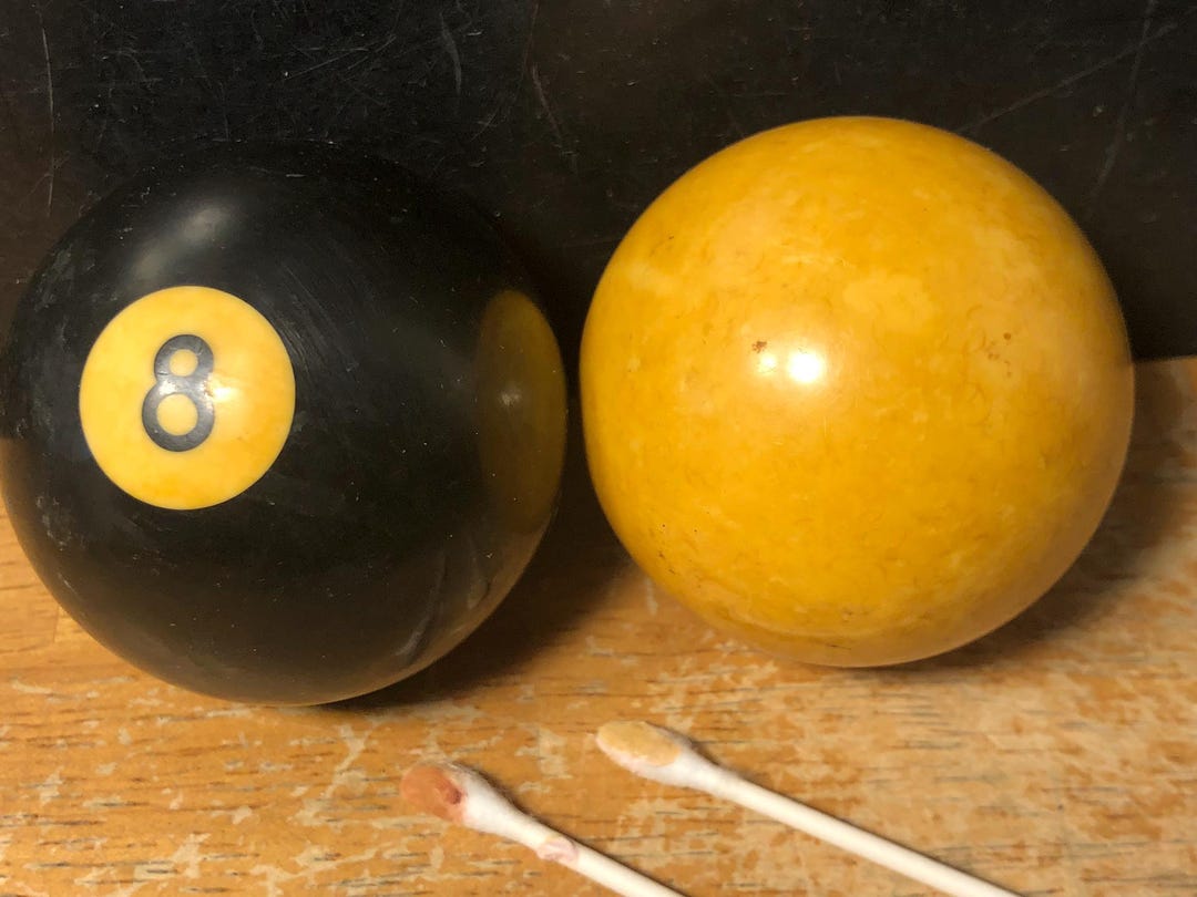 Vintage Bakelite Butterscotch Pool Billiard Cue Ball & 8 Ball - Tested ...