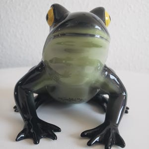 Fanciful Frogs Frog Figurine toadstool Westland Giftware 2002 - Etsy