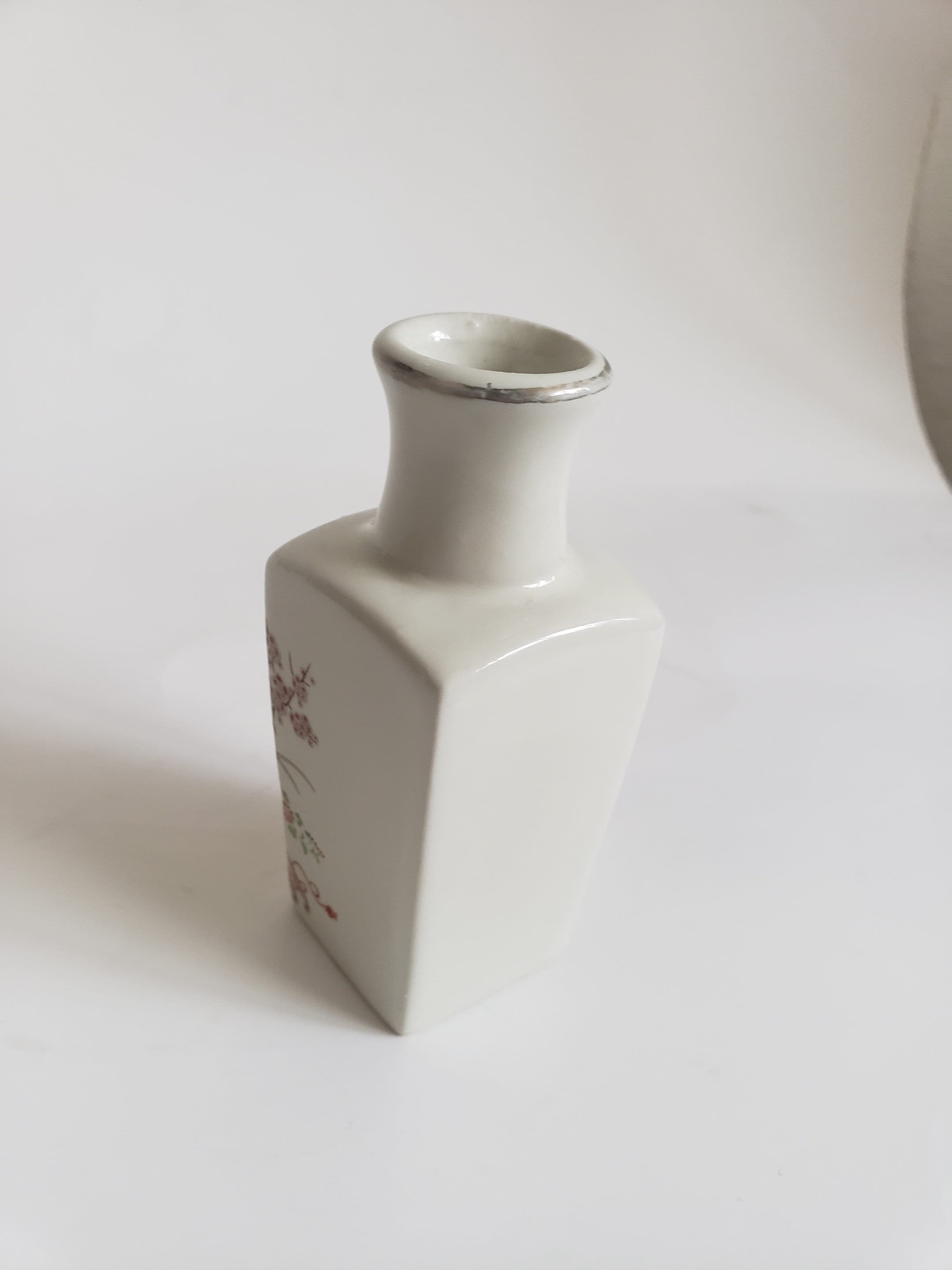 Miniature Miyako Style 1970s Ceramic Reed Pot Mini Vase Chrysanthemum ...