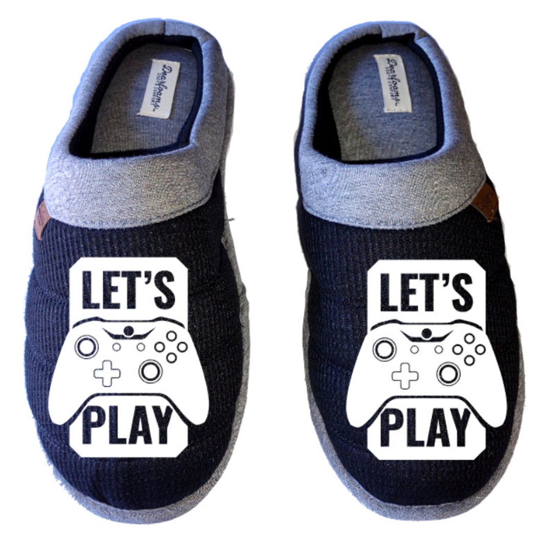 Let's Play Vintage Video Game Gamer DF by DEARFOAMS Men's Slippers ...