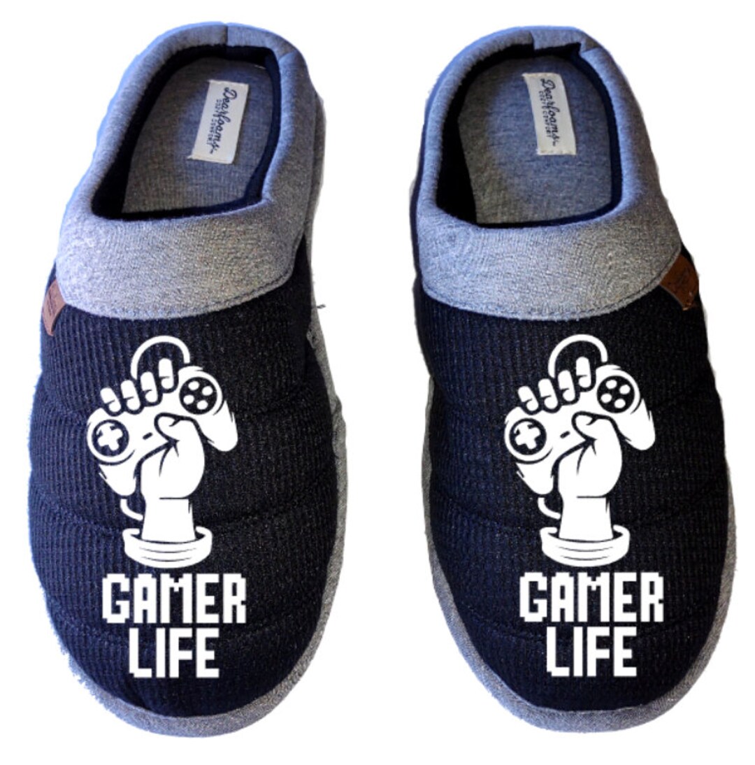 Gamer Life Vintage Video Game Gamer DF by DEARFOAMS Men's Slippers ...